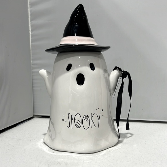 Rae Dunn | Kitchen | Newrae Dunn 224 Spooky Ghost With Witch Hat Cookie ...